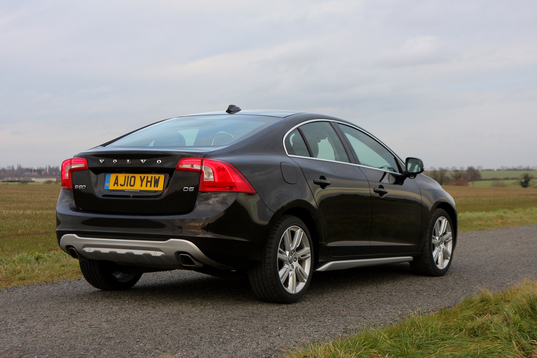 Used Volvo S60 Saloon (2010 - 2019) Review | Parkers