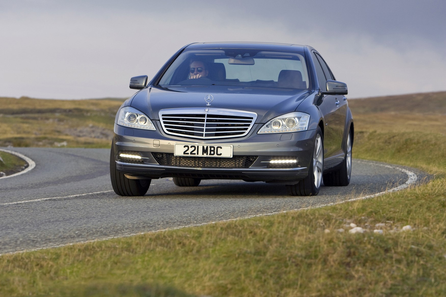 Used Mercedes-Benz S-Class Saloon (2006 - 2013) Review | Parkers