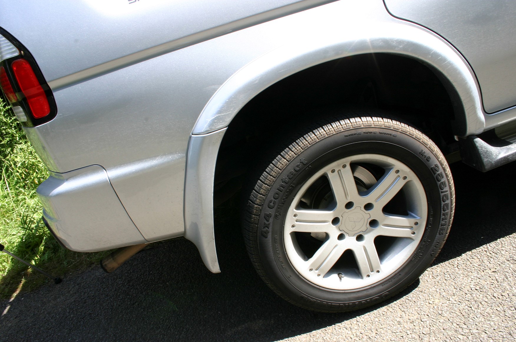 Used Mitsubishi Shogun Sport Station Wagon (1998 - 2006) boot space ...