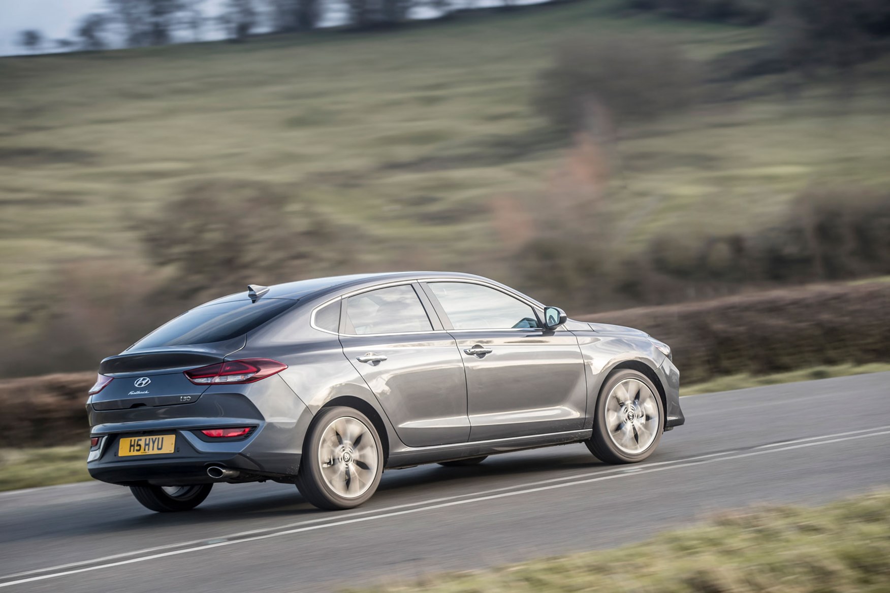 Hyundai i30 Fastback (2022) boot space, practicality and safety | Parkers