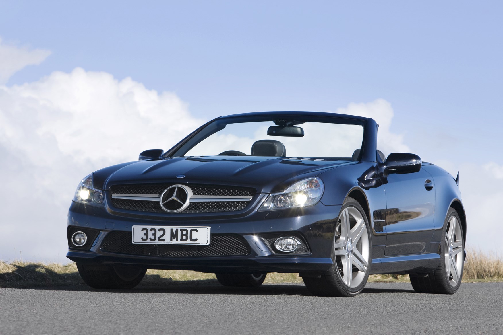 Used Mercedes-Benz SL-Class Convertible (2002 - 2011) Review | Parkers
