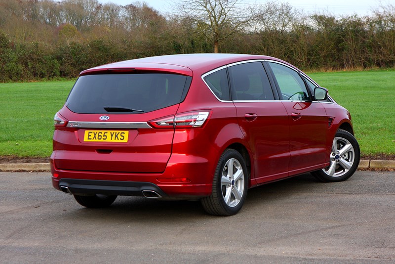 Ford S-MAX Review (2022) | Parkers