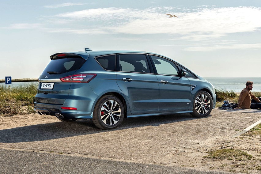 Ford S-MAX Review (2022) | Parkers