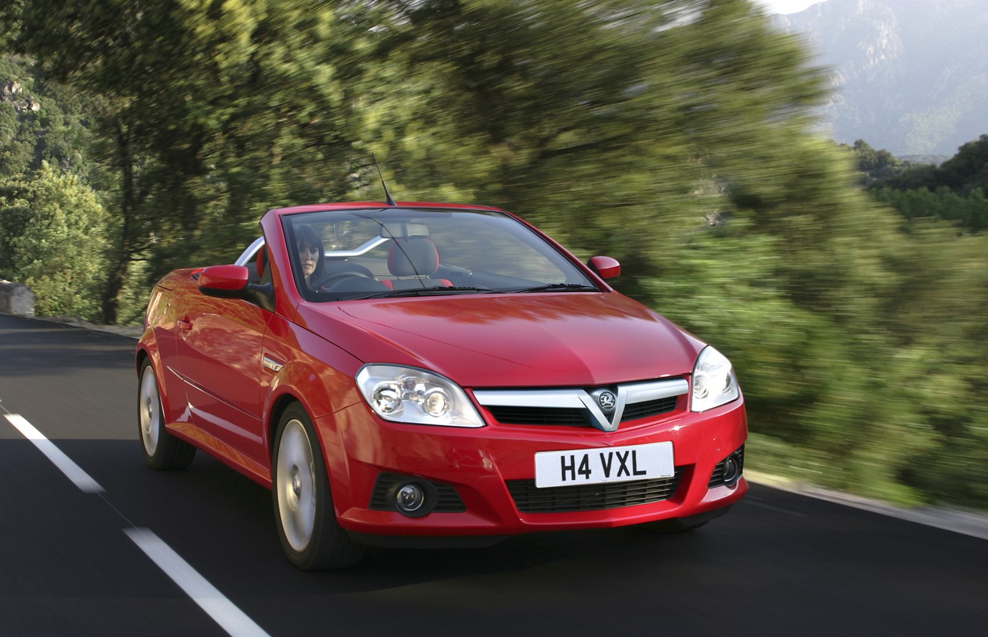 Used Vauxhall Tigra Roadster (2004 - 2009) Review | Parkers