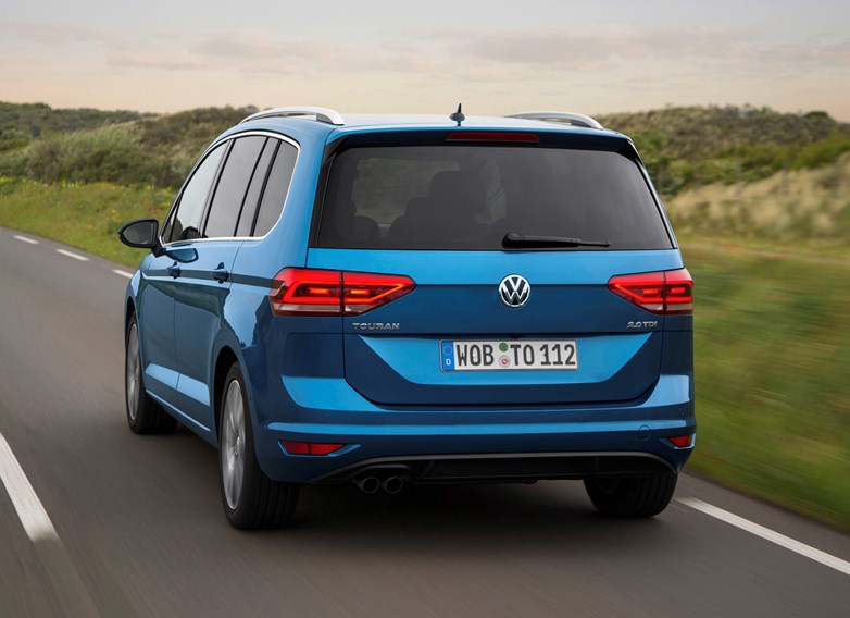 Volkswagen Touran (2022) boot space, practicality and safety | Parkers