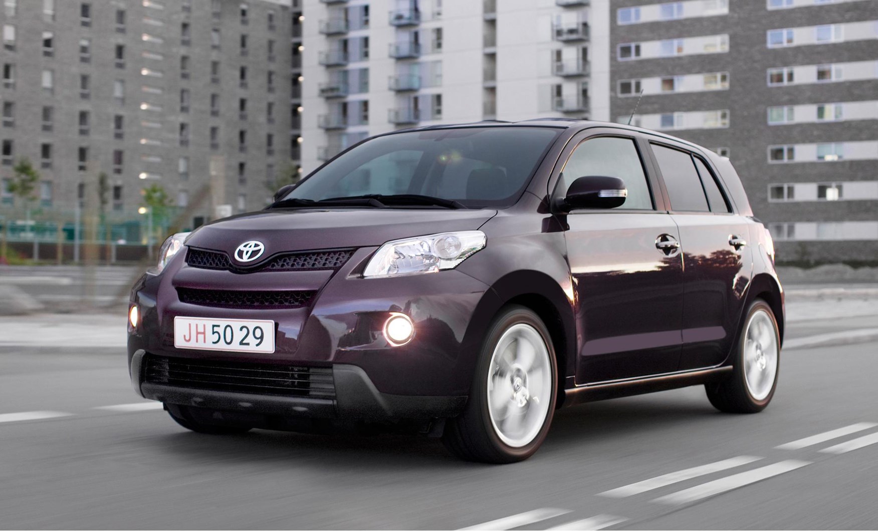 Used Toyota Urban Cruiser Estate (2009 - 2012) Review | Parkers