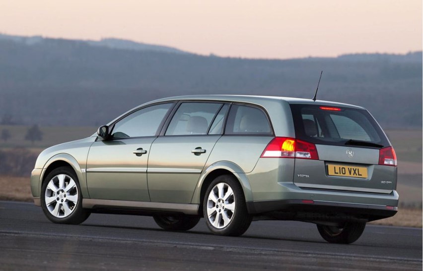 Used Vauxhall Vectra Estate (2003 - 2005) Review | Parkers