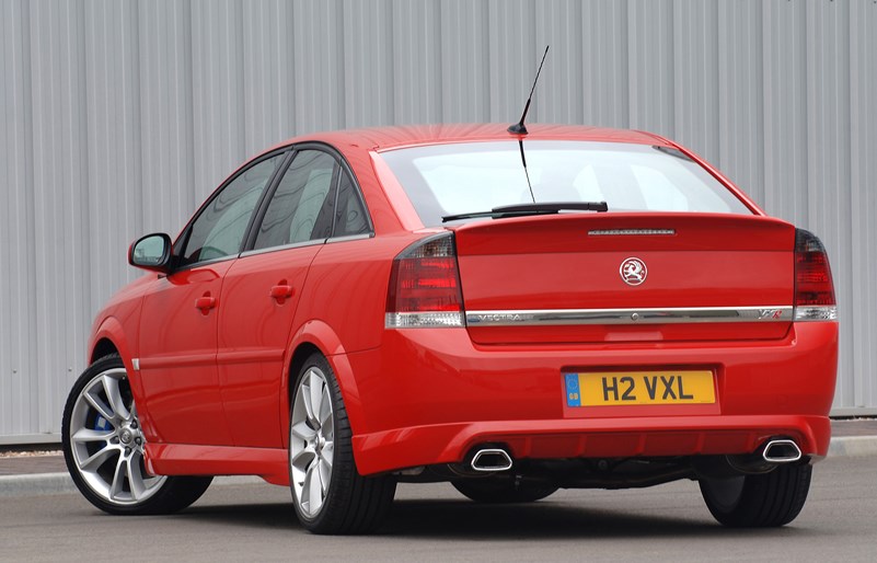 Used Vauxhall Vectra VXR (2005 - 2008) Review | Parkers