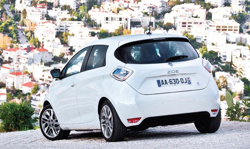 Renault Zoe (2022) boot space, practicality and safety | Parkers