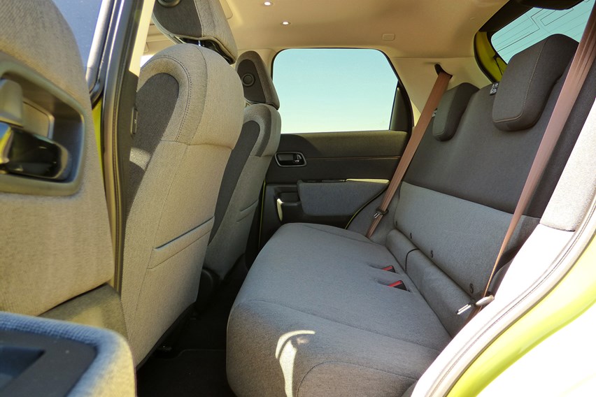 Honda e Review (2022) | Parkers