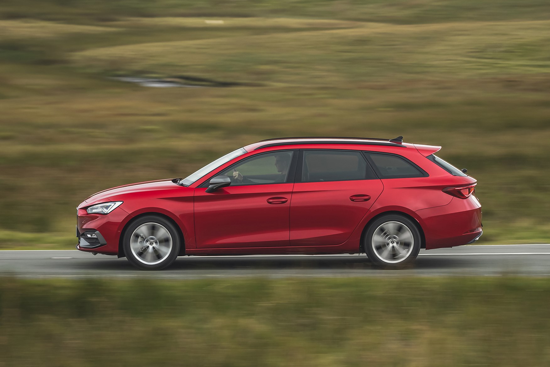 SEAT Leon Estate (2023) boot space, practicality and safety | Parkers