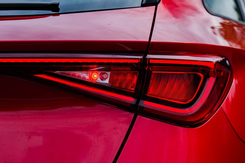 SEAT Leon Estate (2023) boot space, practicality and safety | Parkers