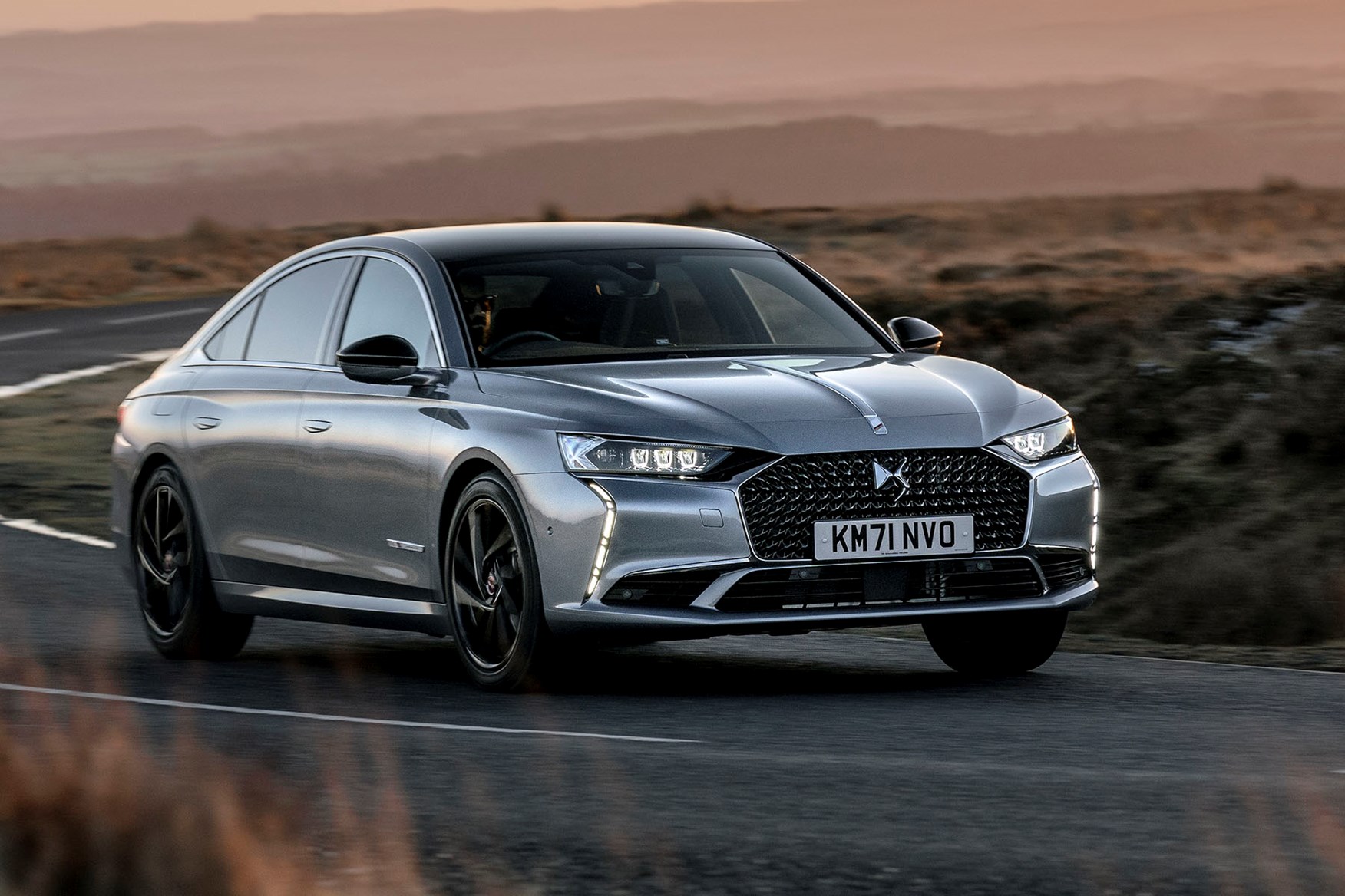 Living with & Testing the DS 9 (2022) Long Term | Parkers