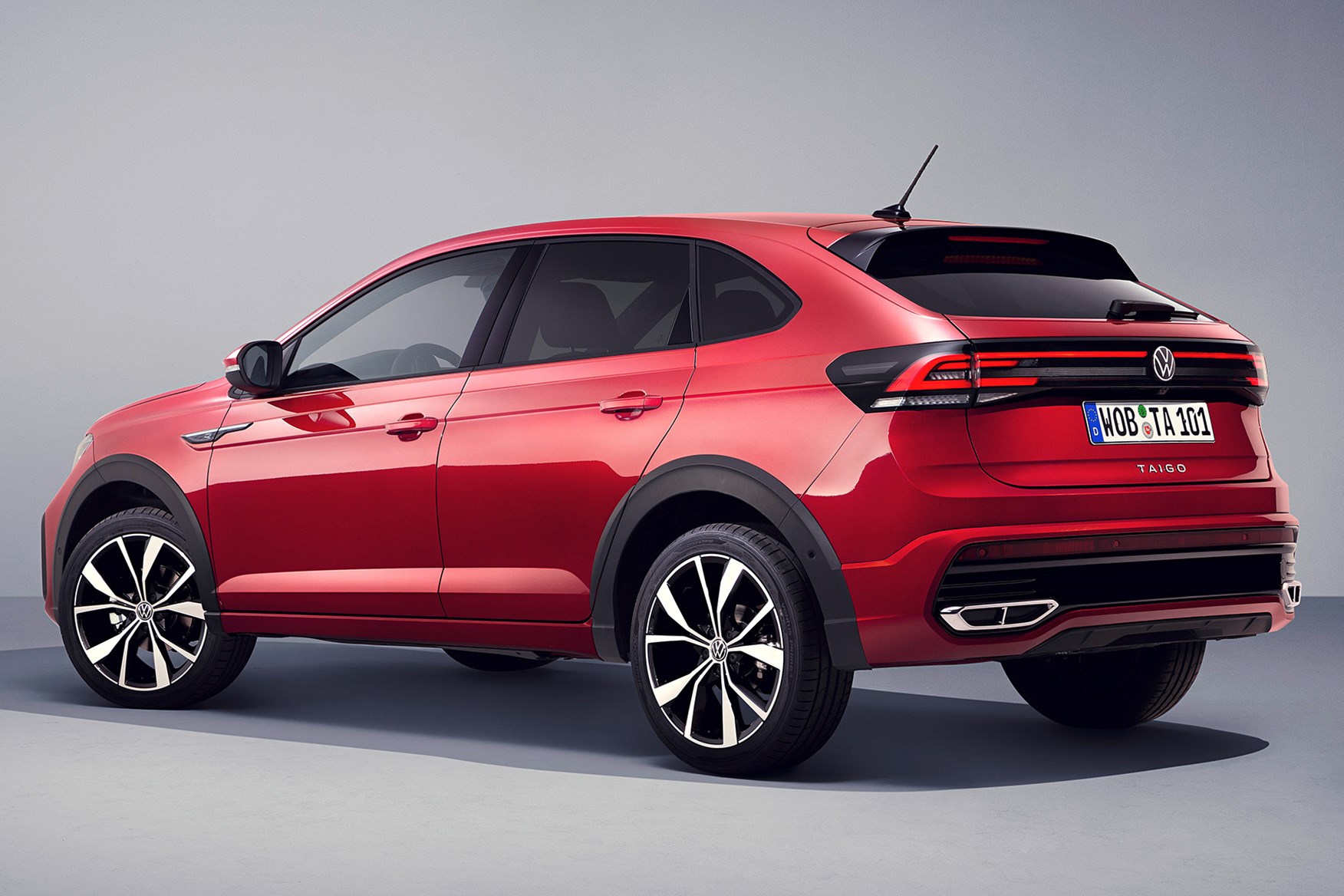 Volkswagen Taigo (2022) boot space, practicality and safety | Parkers