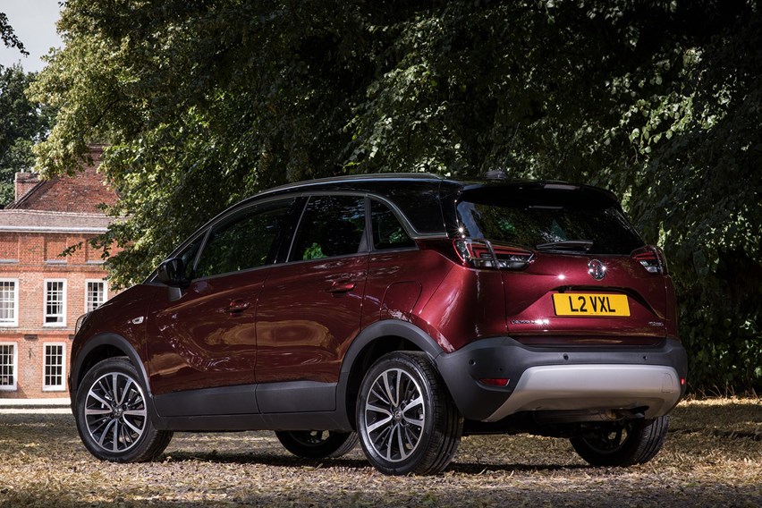 Used Vauxhall Crossland X SUV (2017 - 2020) boot space, practicality ...