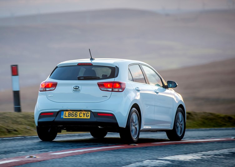 Kia Rio Review (2022) | Parkers