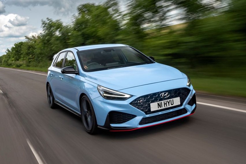 Hyundai i30 (2022) boot space, practicality and safety | Parkers
