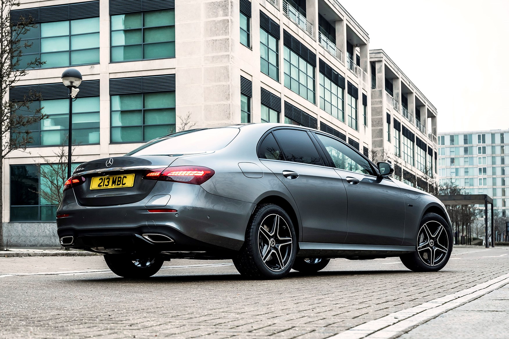 Mercedes-Benz E-Class (2022) Practicality, Boot Space & Dimensions ...