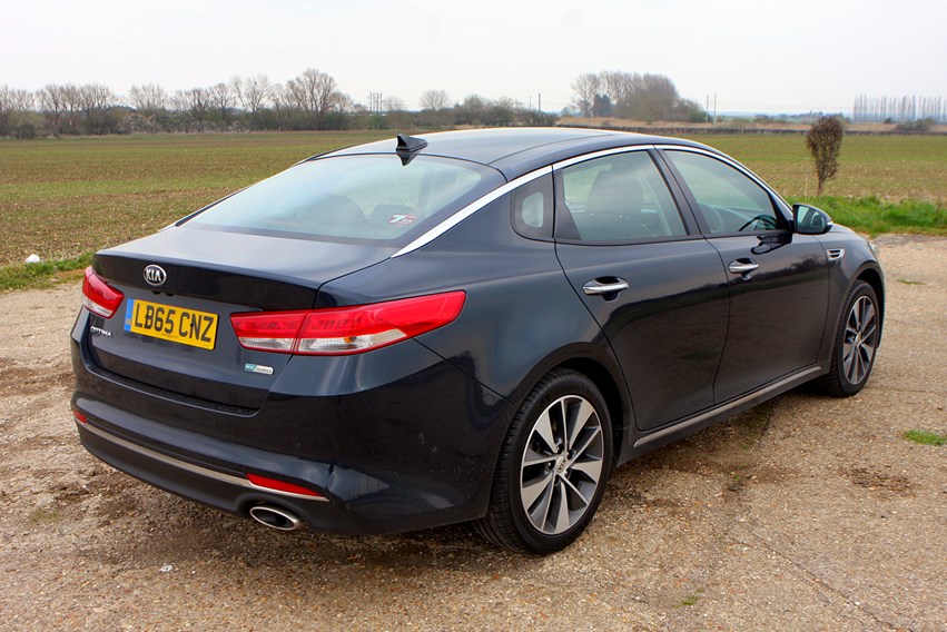 Used Kia Optima Saloon (2016 - 2019) boot space, practicality and ...