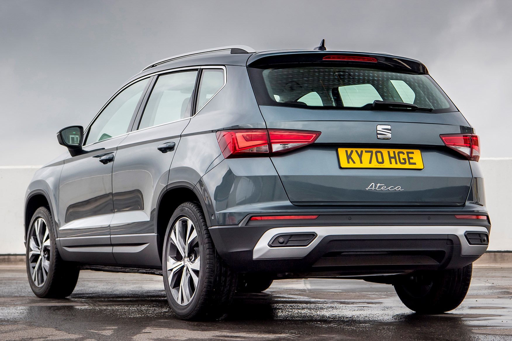 SEAT Ateca (2022) interior, tech and comfort | Parkers