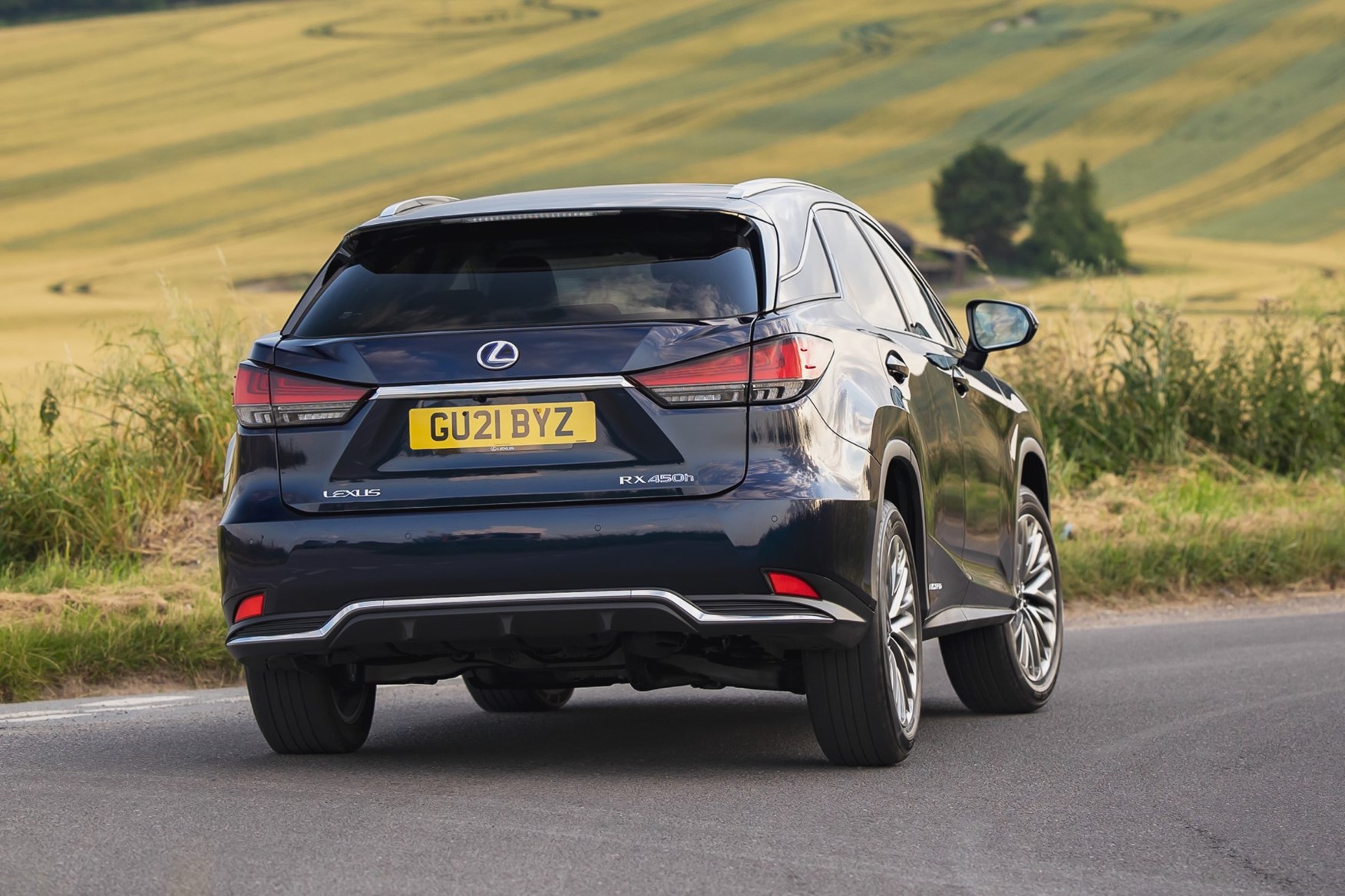 Lexus RX Review (2022) | Parkers