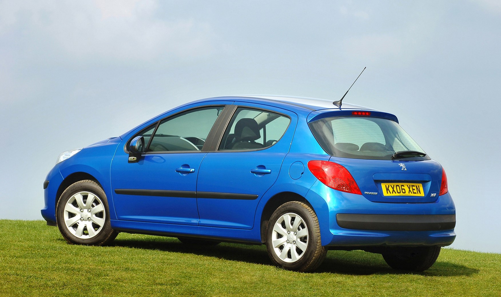 Used Peugeot 207 Hatchback (2006 - 2012) Review | Parkers
