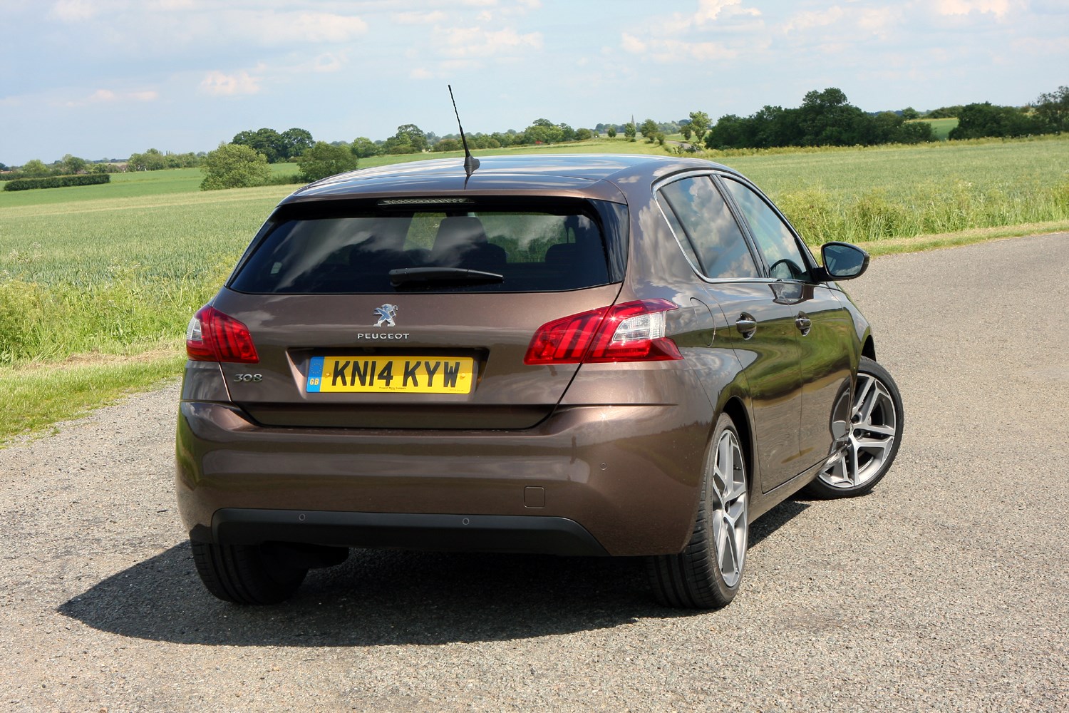 Used Peugeot 308 Hatchback (2014 - 2021) Review | Parkers