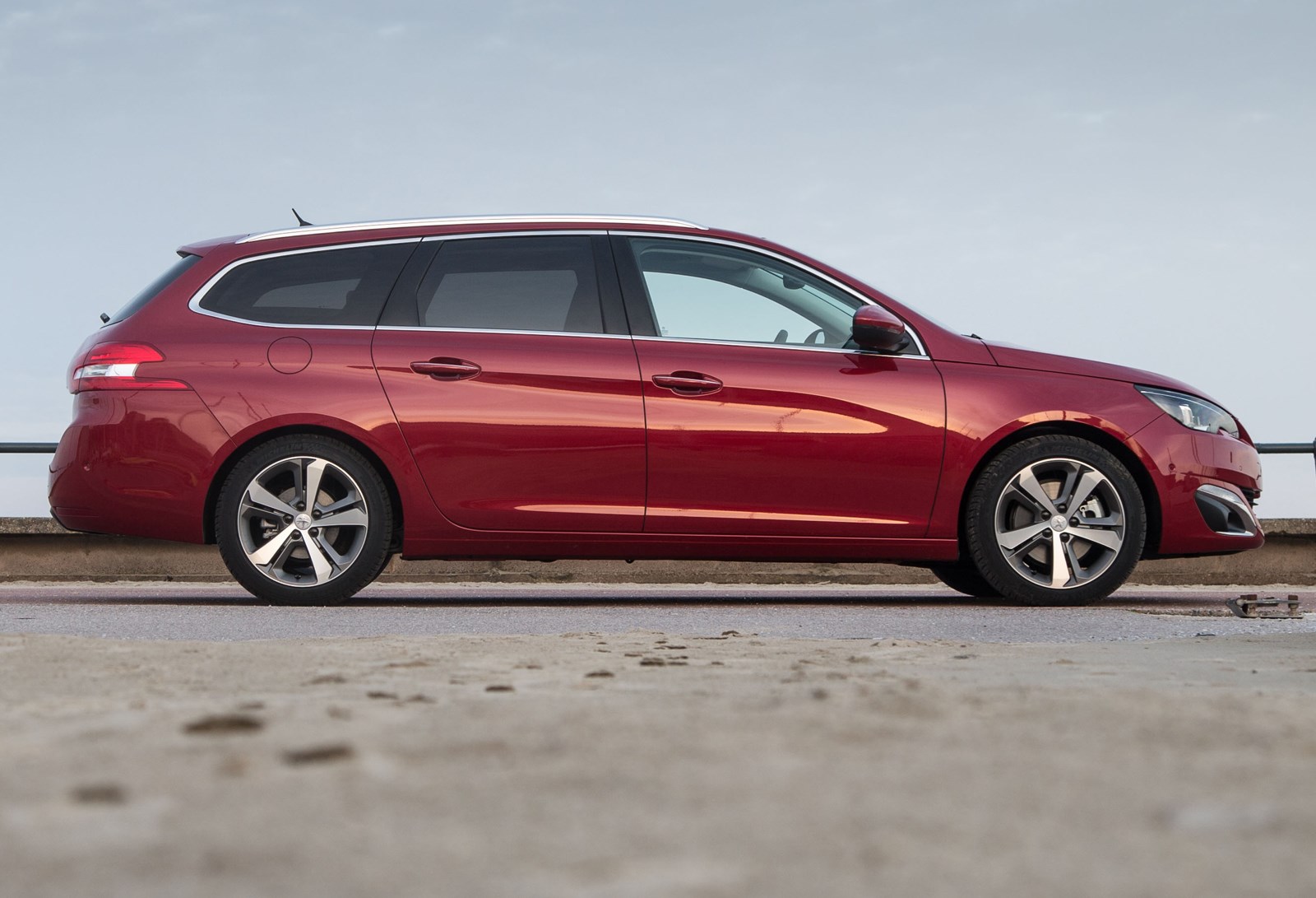 Used Peugeot 308 SW (2014 - 2021) engines | Parkers