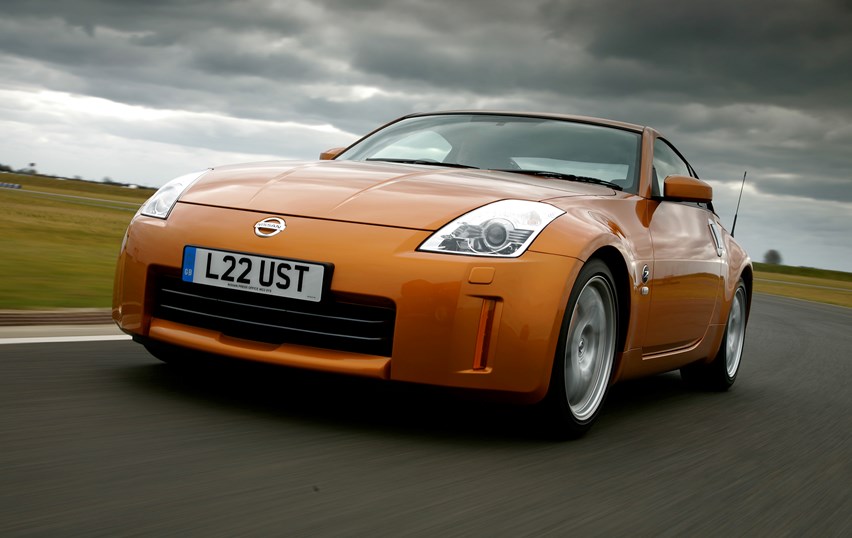 Used Nissan 350Z Coupe (2003 - 2010) boot space, practicality and ...