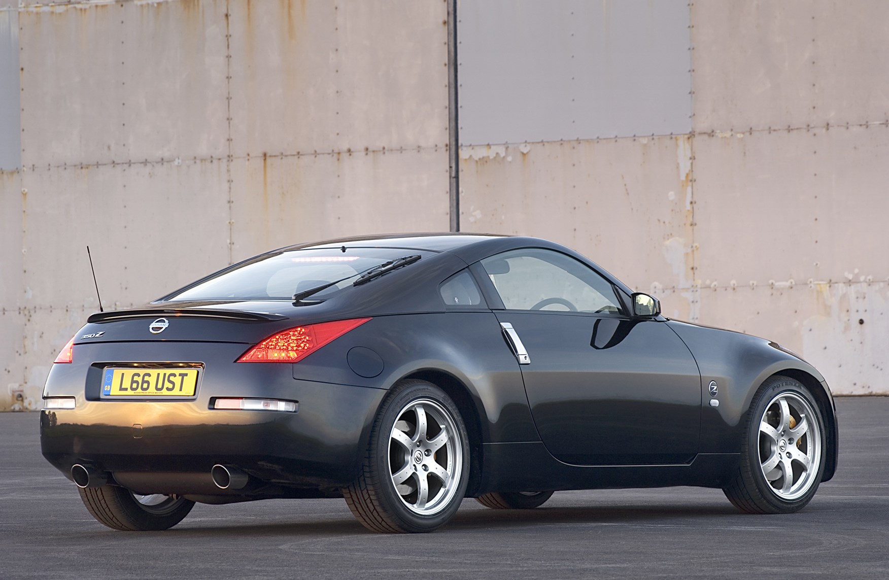 Used Nissan 350Z Coupe (2003 - 2010) Review | Parkers