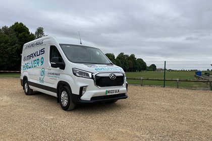 Maxus van reviews & dimensions