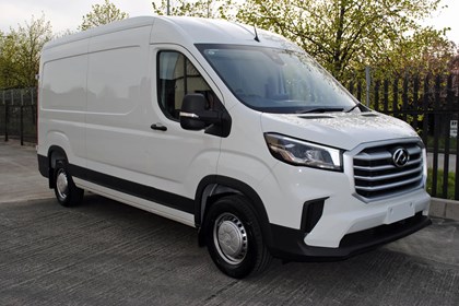 Maxus van reviews & dimensions