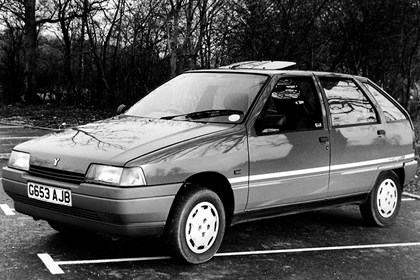 Yugo specs, dimensions, facts & figures | Parkers