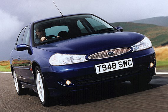 Ford Mondeo Hatchback 2.5 V6 ST24 5d (RSAP) specs & dimensions | Parkers