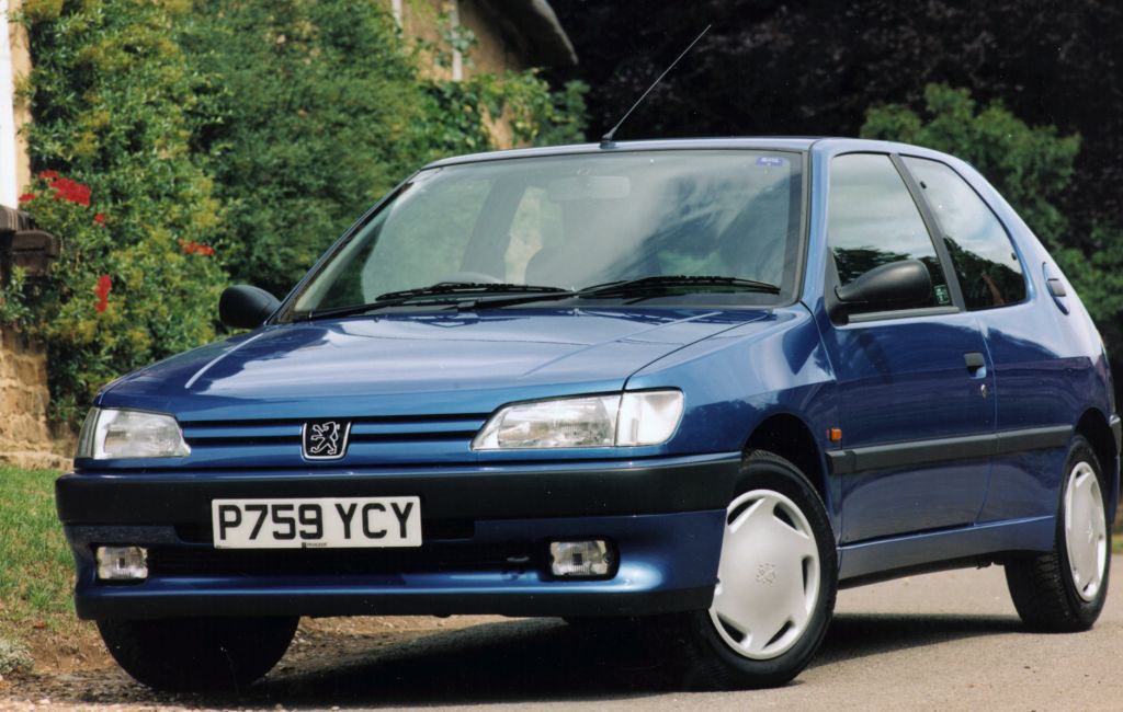 Peugeot 306 Hatchback (1993 - 2001) Photos | Parkers