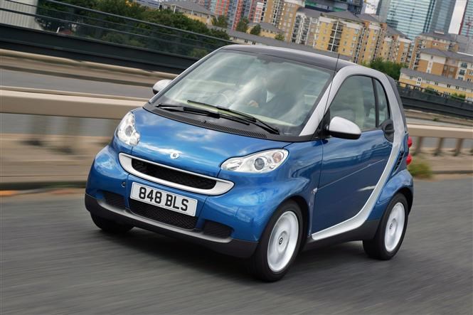 Twin Test: Ultra-compact city cars | Parkers