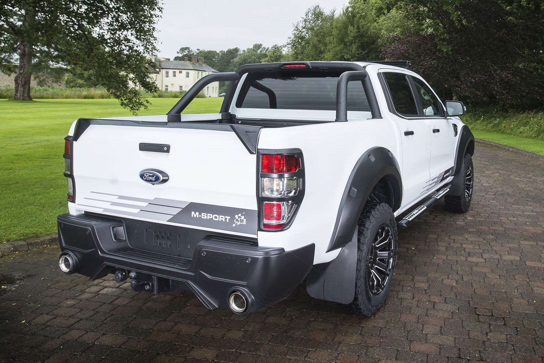 Ford Ranger M-Sport review on Parkers Vans and Pickups | Parkers