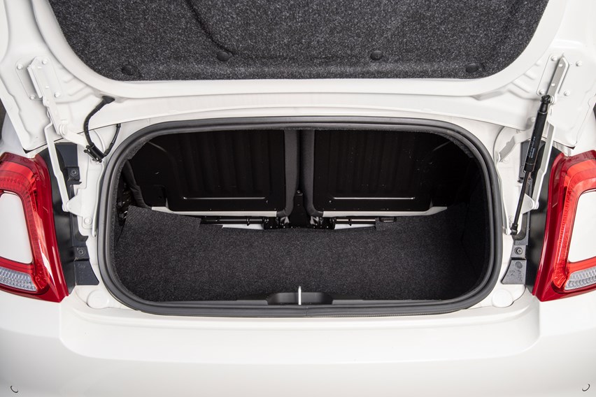 Fiat 500 Review (2023) | Parkers