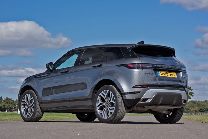 Range Rover Evoque (2025) boot space & practicality
