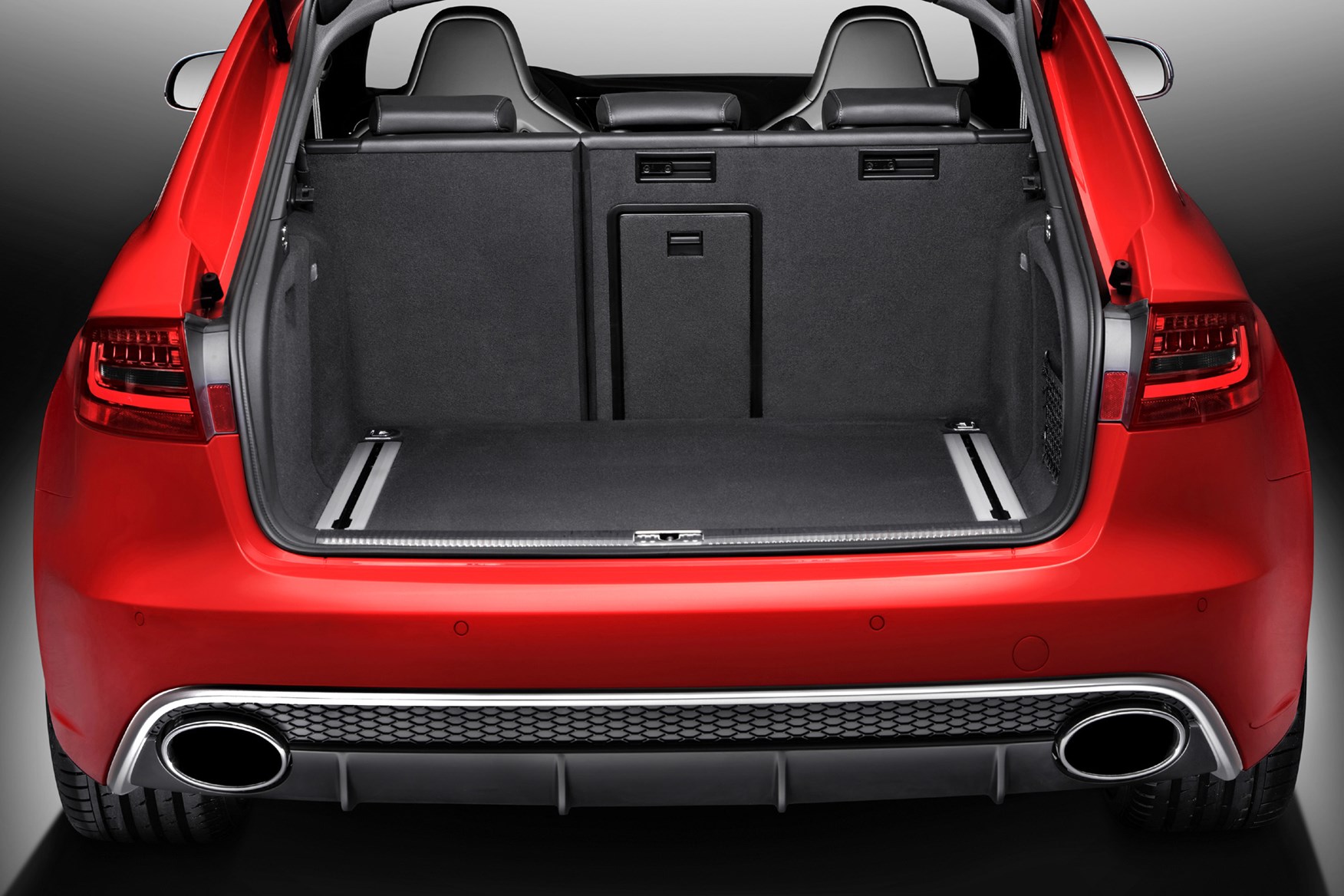 Used Audi A4 RS4 Avant (2012 - 2015) boot space & practicality