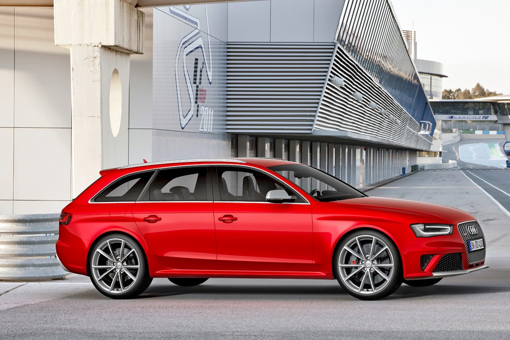 Used Audi A4 RS4 Avant (2012 - 2015) boot space & practicality