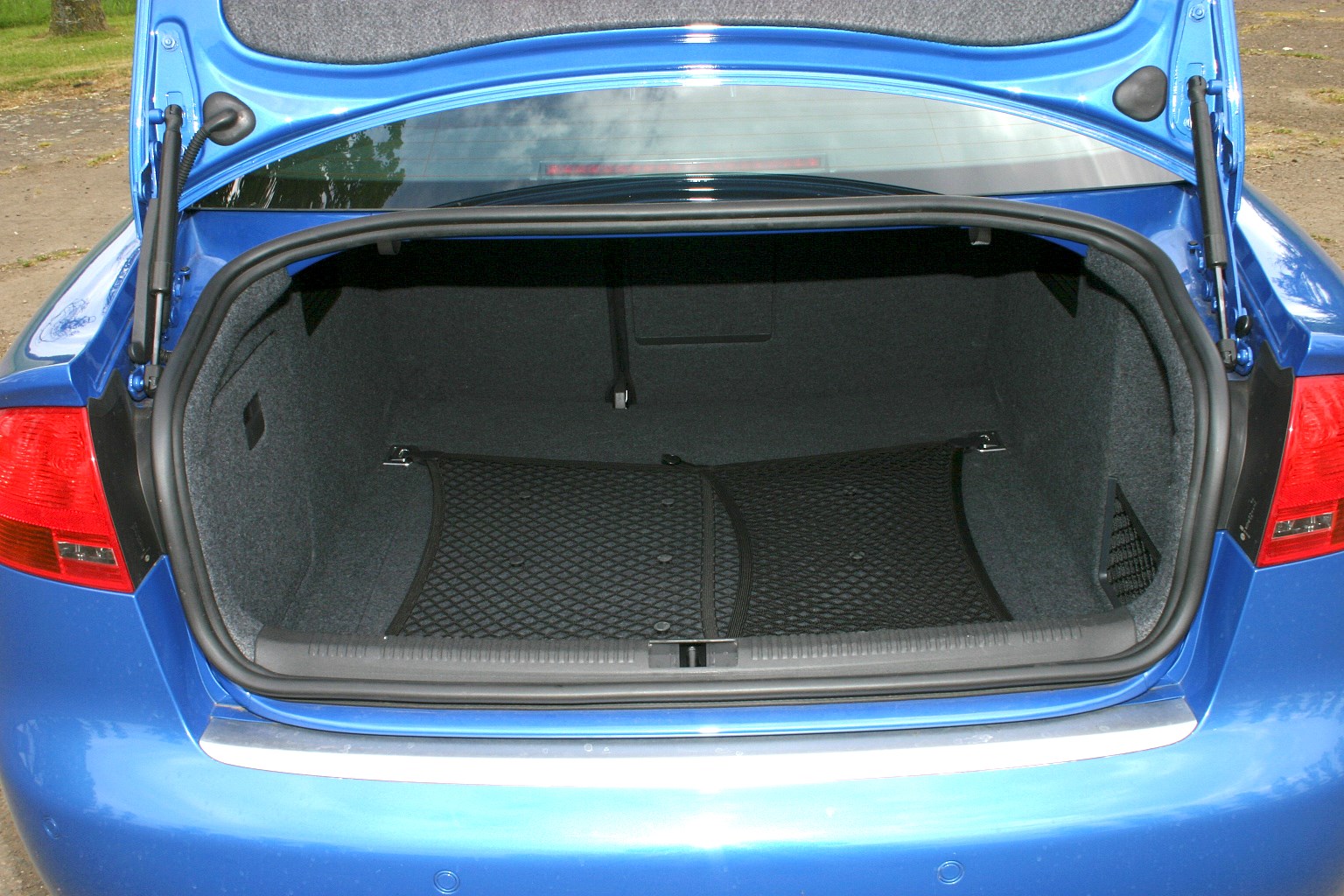 Used Audi A4 RS4 (2005 - 2008) boot space & practicality