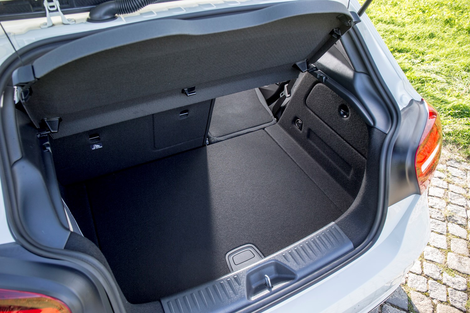 Used Mercedes-Benz A-Class Hatchback (2013 - 2018) boot space ...