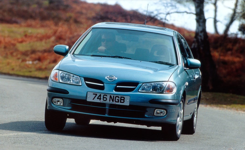 Used Nissan Almera Hatchback (2000 - 2006) boot space & practicality