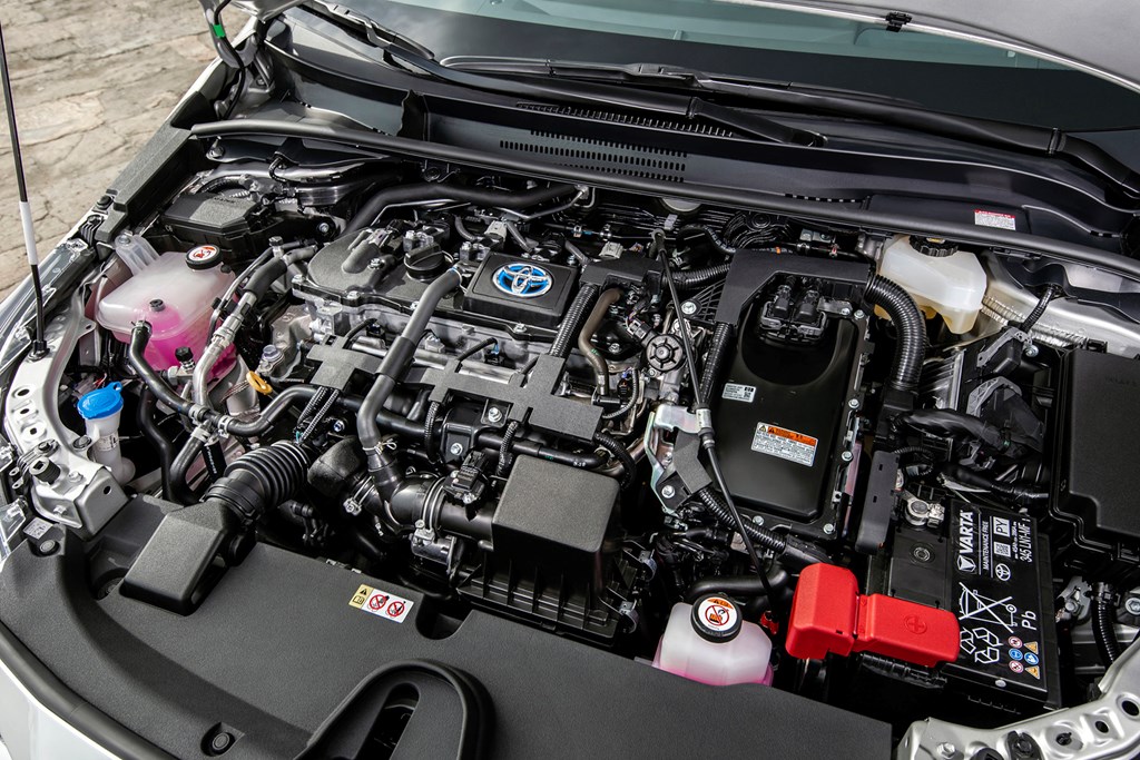 Toyota Corolla Touring Sports (2023) boot space & practicality | Parkers
