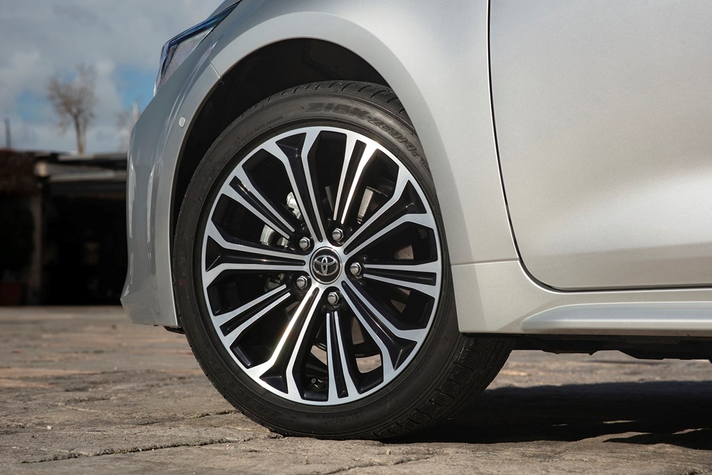 Toyota Corolla Touring Sports (2026) boot space & practicality