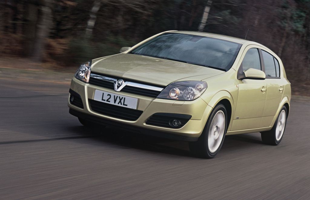 Used Vauxhall Astra Hatchback (2004 - 2010) Review