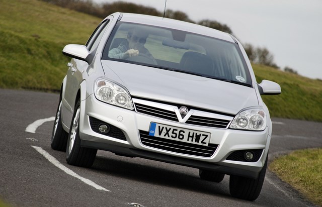 Used Vauxhall Astra Hatchback (2004 - 2010) Review