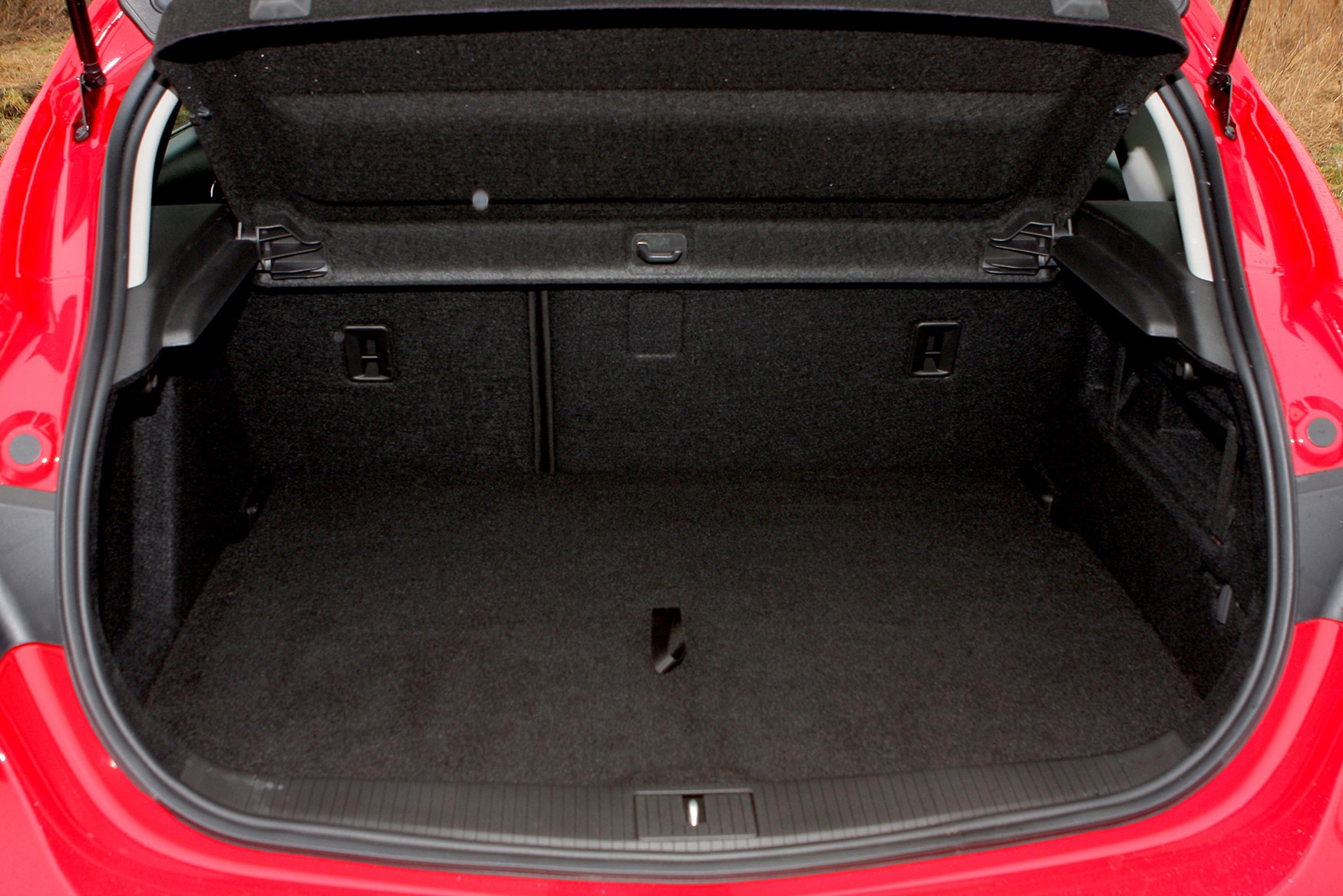 Used Vauxhall Astra Hatchback (2009 - 2015) boot space & practicality