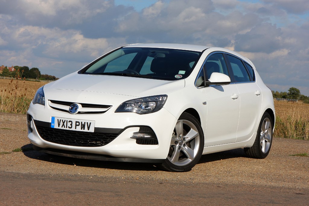 Used Vauxhall Astra Hatchback (2009 - 2015) Review